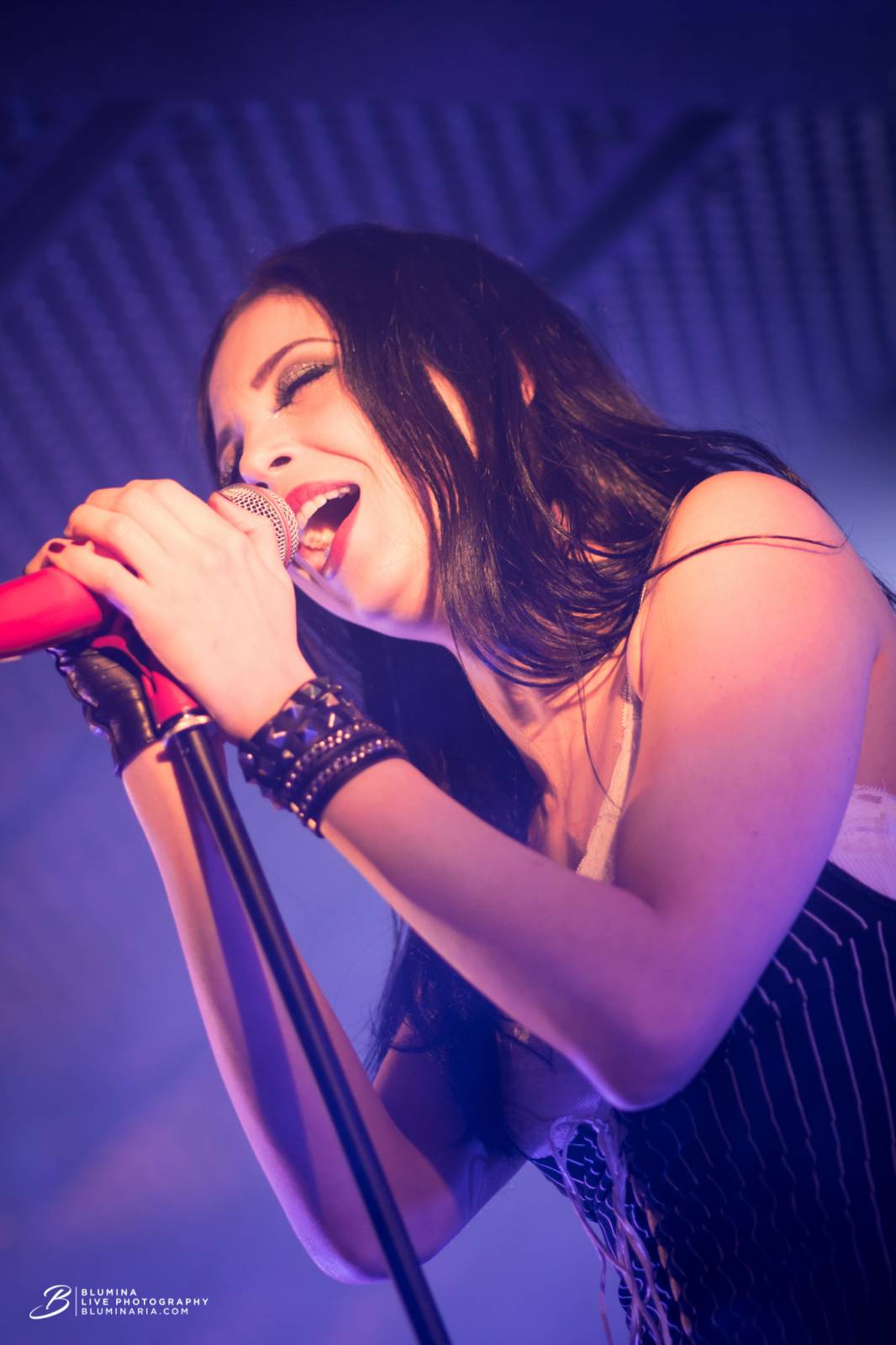 Elyose au Batofar : Photos galeries - Spirit of Metal Webzine