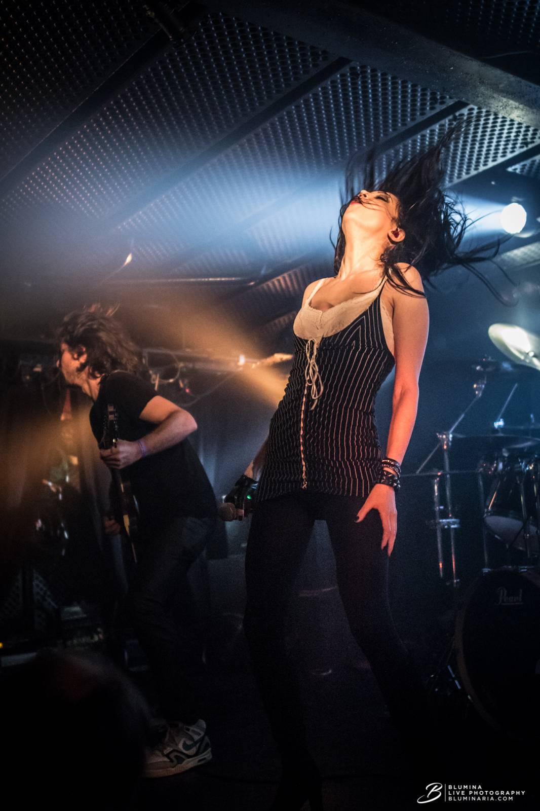 Elyose au Batofar : Galerías fotos - Spirit of Metal Webzine