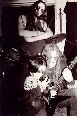 Apollyon (DK) - discography, line-up, biography, interviews, photos