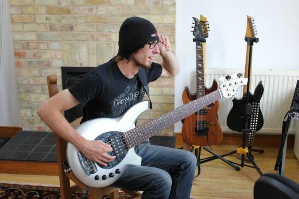 Ariya - Discografía, line-up, biografía, entrevistas, fotos