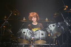 Bow Wow - discography, line-up, biography, interviews, photos