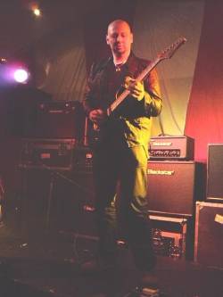 Chris Brooks - discography, line-up, biography, interviews, photos