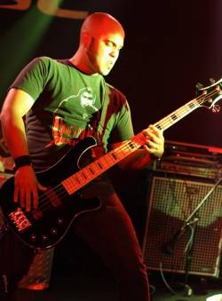 Earshot - Diskografie, Line-Up, Biografie, Interviews, Fotos