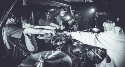 Earthists - discografia, line-up, biografia, entrevistas, fotos