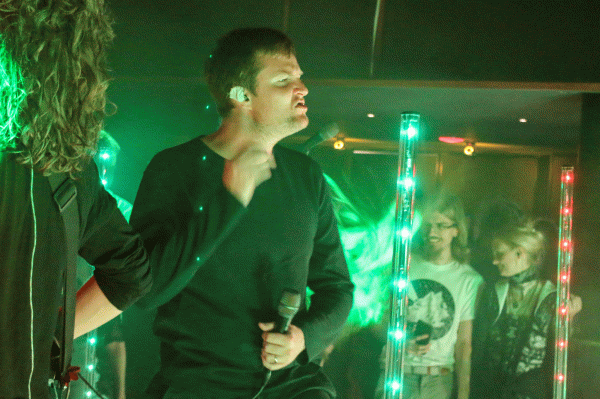 Feather Mountain - Discografía, line-up, biografía, entrevistas, fotos