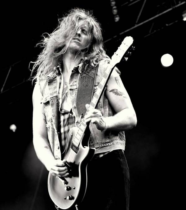 Jared James Nichols - discography, line-up, biography, interviews, photos