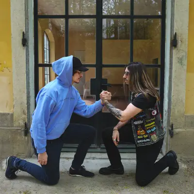 JeeJ - discography, line-up, biography, interviews, photos