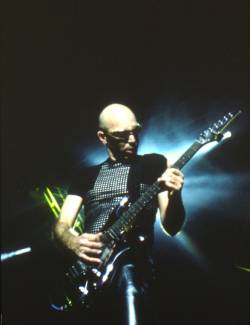 Joe Satriani - discography, line-up, biography, interviews, photos