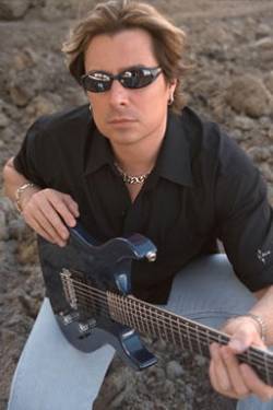 Joey Tafolla - Discografía, line-up, biografía, entrevistas, fotos