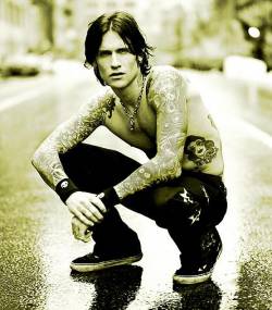 Josh Todd - discography, line-up, biography, interviews, photos