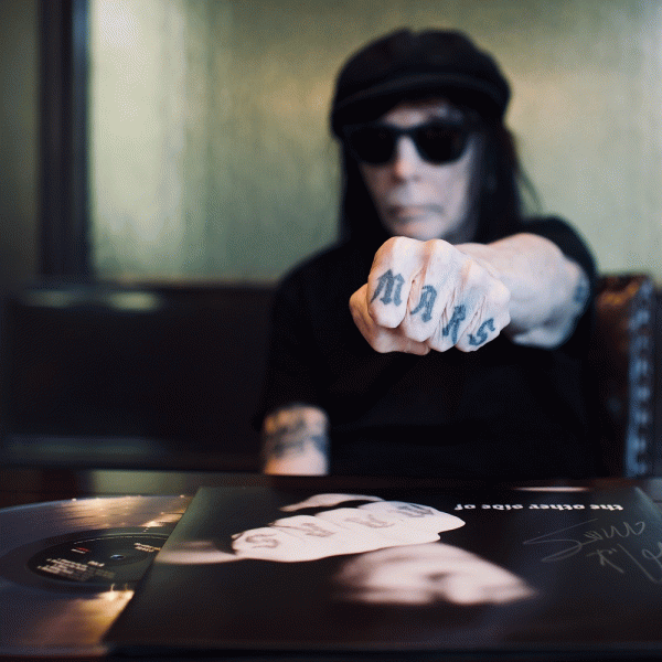 Mick Mars - discography, line-up, biography, interviews, photos