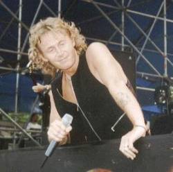 Robert Hart - discography, line-up, biography, interviews, photos