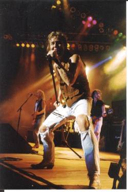 Robert Hart - discography, line-up, biography, interviews, photos