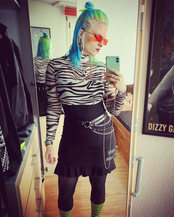 Seraina Telli - discography, line-up, biography, interviews, photos