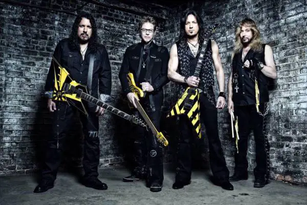 Stryper - discography, line-up, biography, interviews, photos
