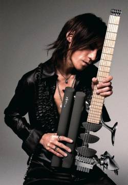 Sugizo - discography, line-up, biography, interviews, photos