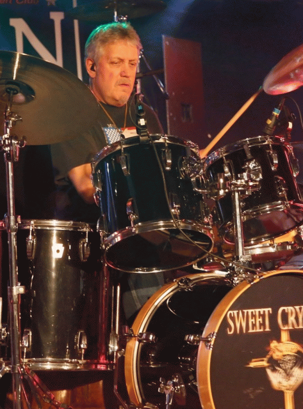 Sweet Crystal - discography, line-up, biography, interviews, photos