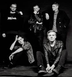 Too Close To Touch - discography, line-up, biography, interviews, photos