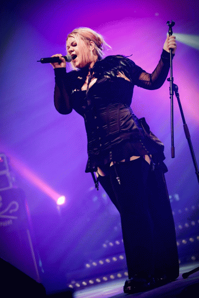 Torn Between Two Worlds - Discografía, line-up, biografía, entrevistas ...