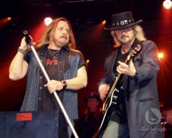 Van Zant - discographie, line-up, biographie, interviews, photos