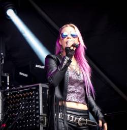 Violet Janine - discography, line-up, biography, interviews, photos