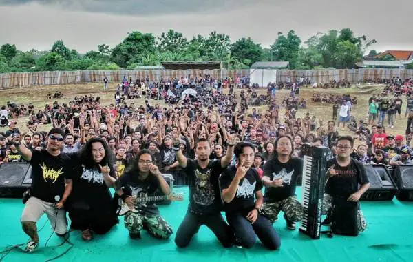 Wong Lawas - discography, line-up, biography, interviews, photos